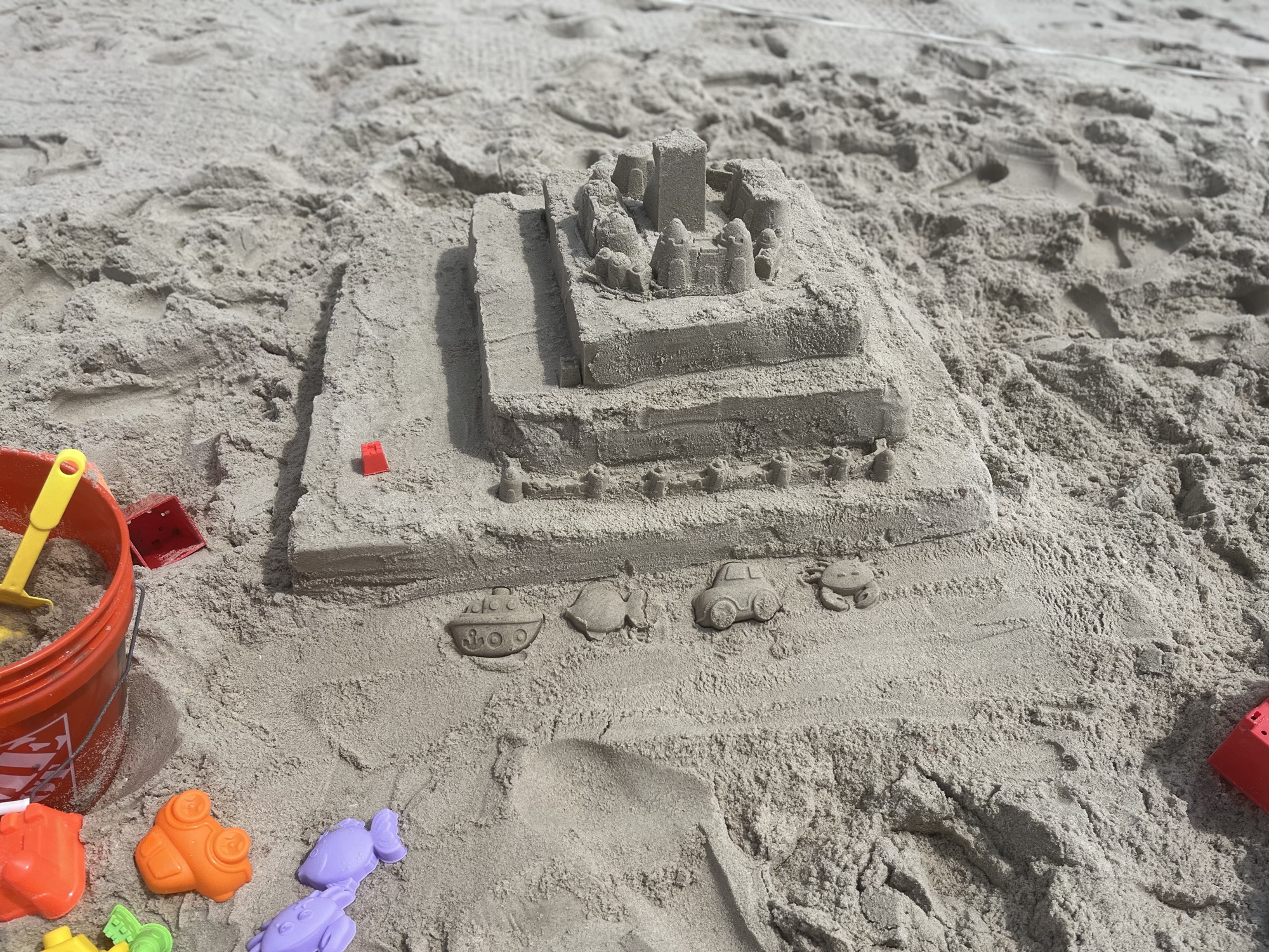 The beach & Sandcastles – GRATEFUL JOURNEYS!